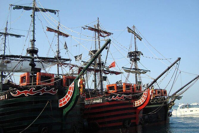 Cancun Pirate Ship Adventure : Dinner & Show at Sea 2 for 1 Deal - What Travelers Can Expect