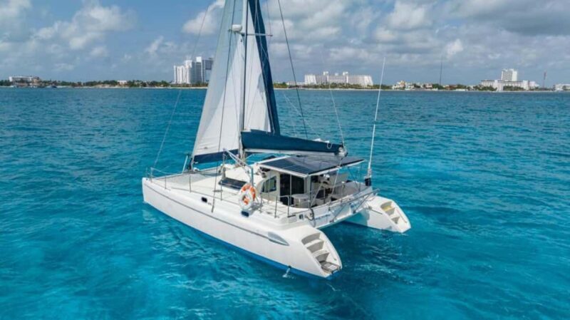 Cancun Private Catamara: Isla Mujeres with Buffet & Open Bar - An Overview of the Tour Experience