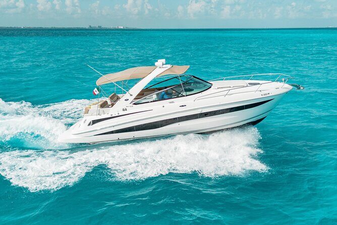 Cancun Private Luxury 37ft Yacht for 12 people - What to Expect on Your Yacht Trip