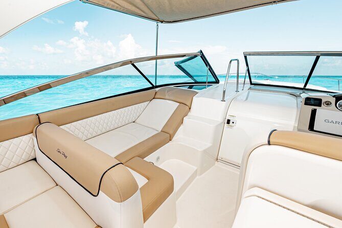 Cancun Private Luxury 37ft Yacht for 12 people - FAQ