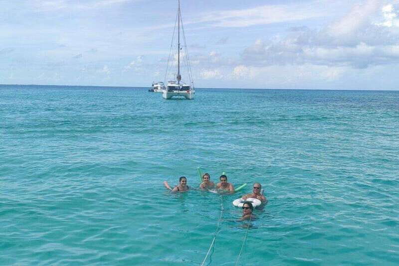 Cancun: Private Luxury Catamaran to Isla Mujeres - Practicalities and Pricing