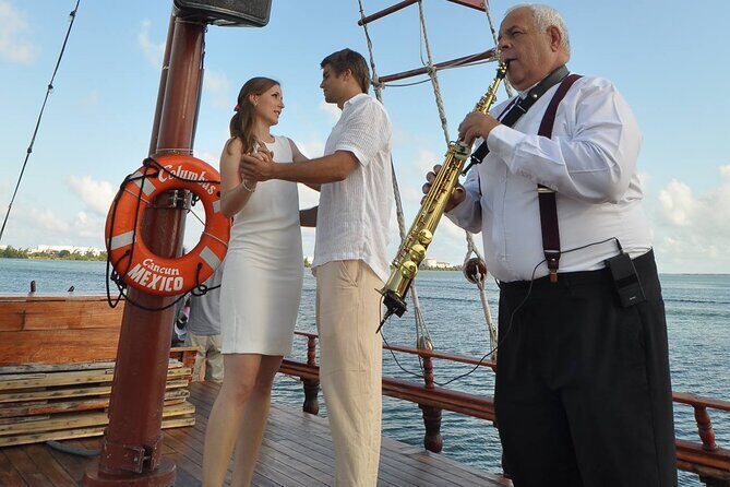 Cancun Romantic Lobster Dinner at Lagoon (sunset and night) - FAQs