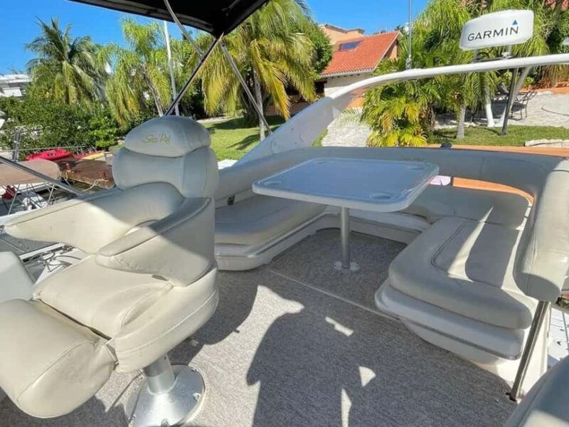 Cancún: Sea Ray F43 yacht rental to Isla Mujeres - Introduction