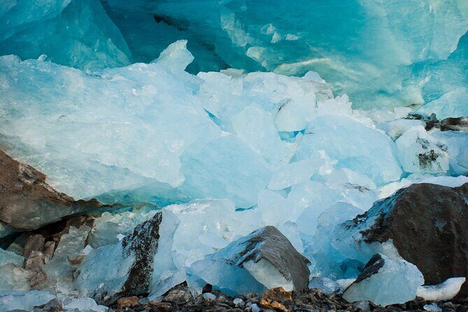 Canmore: Canyons & Cave Paintings - 2.5hr Hiking Tour - FAQs