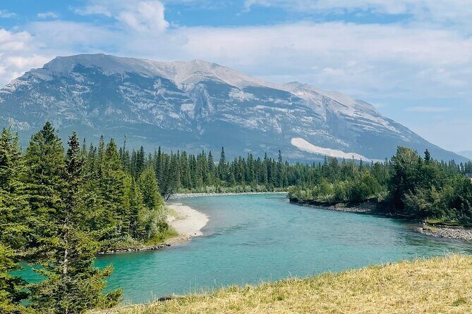 Canmore Town Walking Tour with Refreshment and Sweet Treat - Price and Value