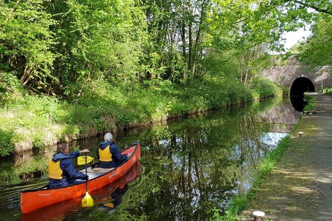 Canoe Trip Over the Pontcysyllte Aqueduct - An In-Depth Review of the Pontcysyllte Aqueduct Canoe Trip
