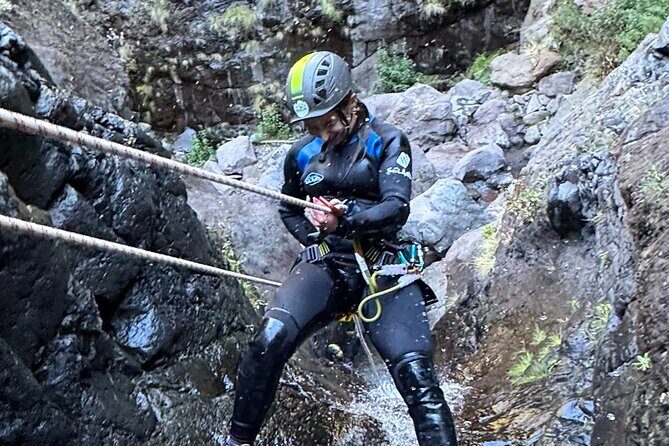 Canyoning Experience Level 2 at Nuns Valley - Guides and Group Experience
