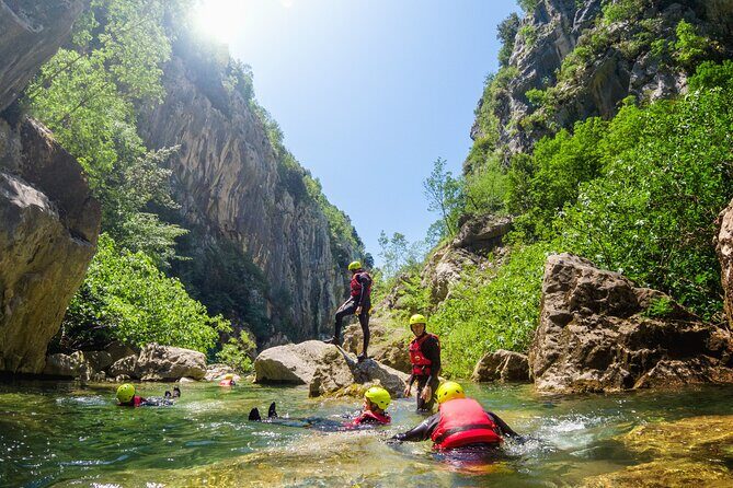 Canyoning on Cetina River from Split or estanovac - Pacing and Group Size