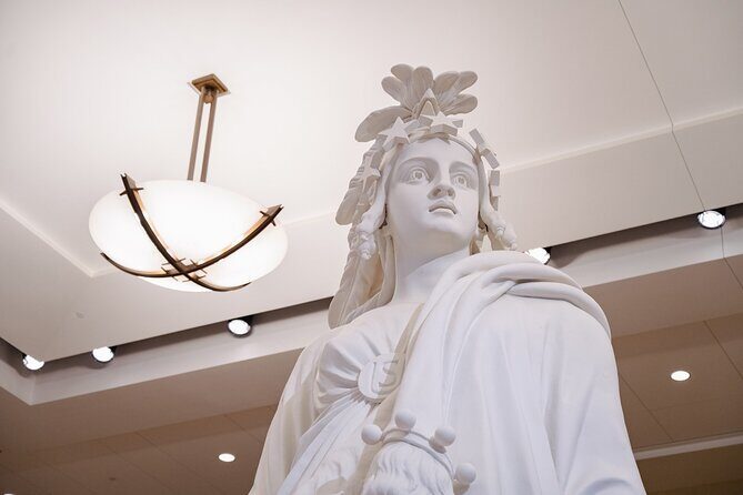 Capitol Hill Tour inside Supreme Court, Library and Capitol - In The Sum Up