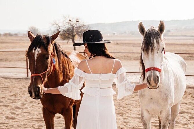 Cappadocia Horseback Ride through Valleys  Sunset/hoteltransfer - Key Points