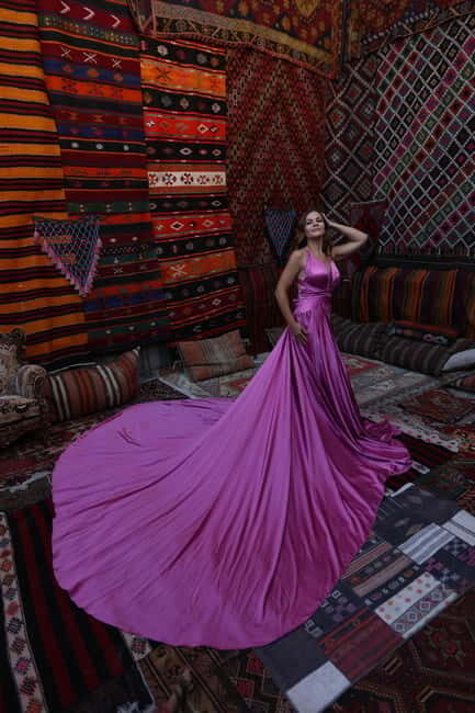 Cappadocia: Photo Shooting With Flying Dress & Carpet House - Who Will Love This Experience?