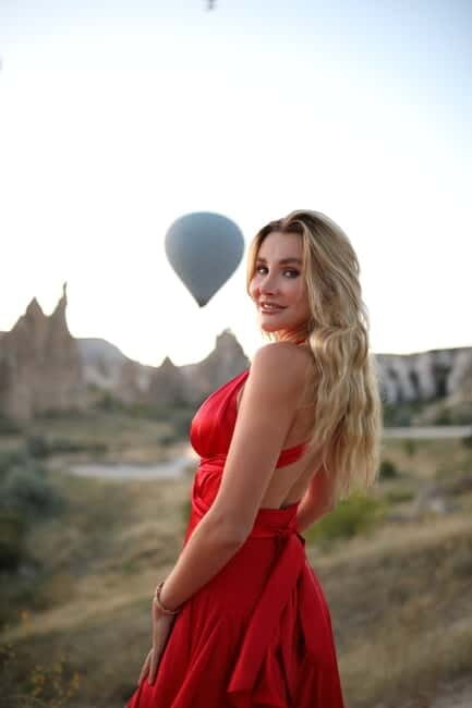 Cappadocia: Photoshooting with Flying Dresses - The Experience in Detail: What to Expect from This Cappadocia Photoshoot