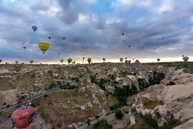 Cappadocia:Sunrise Hoot Air Ballon Over Göreme Valley - Discovering the Cappadocia Sunrise Hot Air Balloon Experience