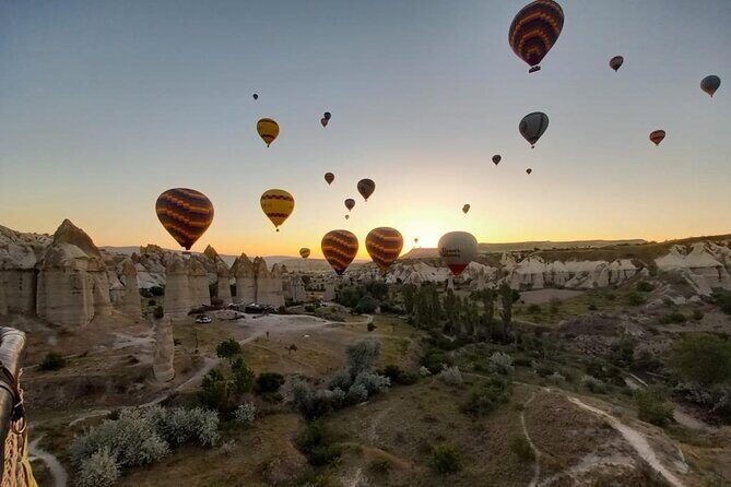Cappadocia:Sunrise Hoot Air Ballon Over Göreme Valley - Key Points