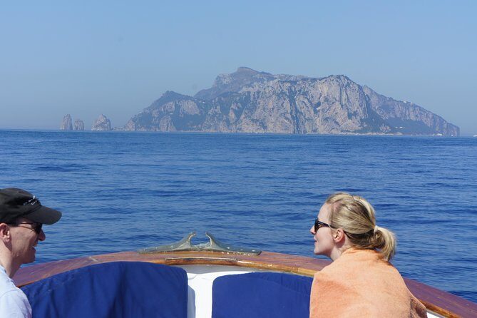 Capri & Blue Grotto Small Group Full-Day Boat Tour from Positano - What Makes This Tour Stand Out