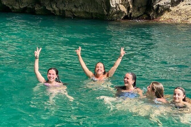 Capri Complete Package-Small Group Boat Tour and Transports - Land Exploration: Freedom and Flexibility