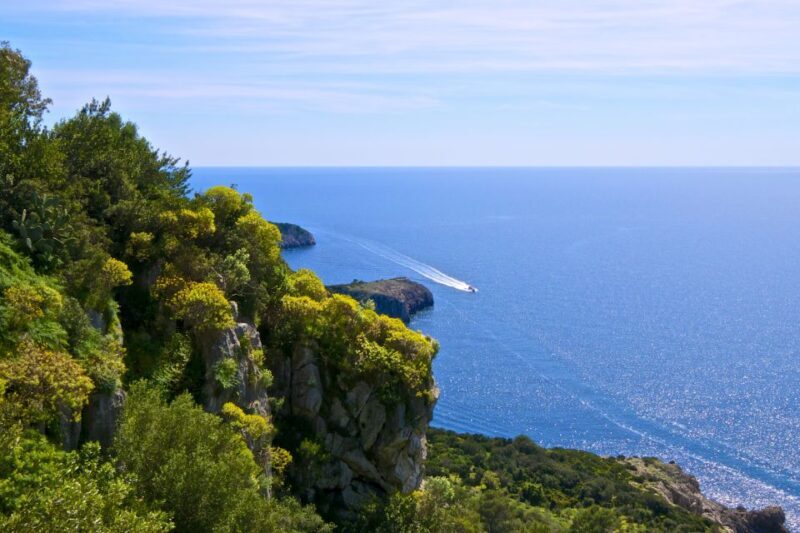 Capri: Guided Island Boat Tour With a Stop at the Caves - The Itinerary in Detail