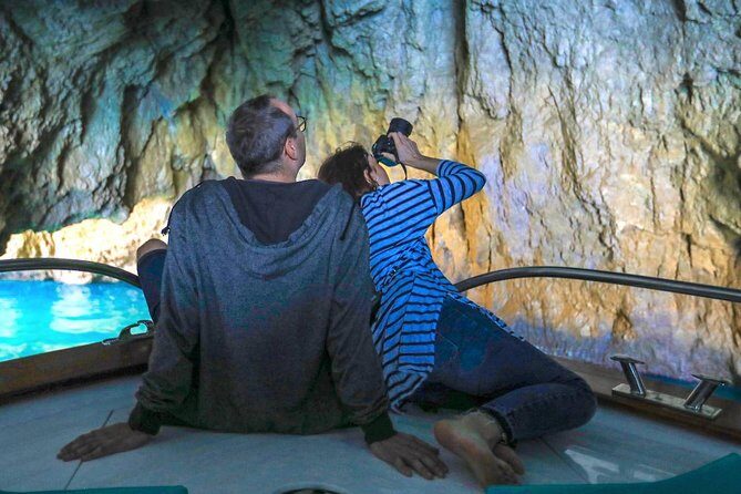 Capri Island Small Group Boat Tour from Rome by Train - FAQ