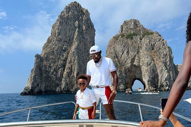 Capri Private all inclusive Boat Tour with City Exploration - The Itinerary: What to Expect at Each Stop