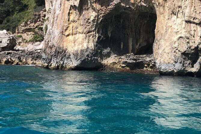 Capri Private Boat Tour from Capri (3 Hours) with Blue Grotto - The Experience in Detail
