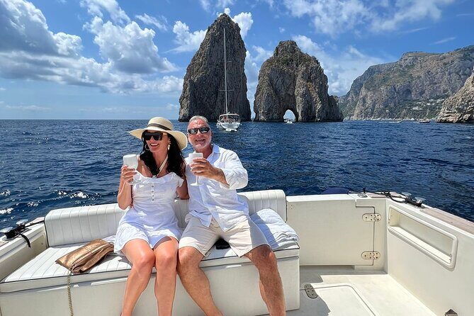Capri private boat tour from Sorrento - Key Points