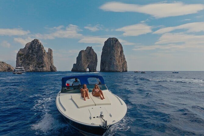 Capri Private luxury Boat Tour - What Makes This Tour Stand Out?