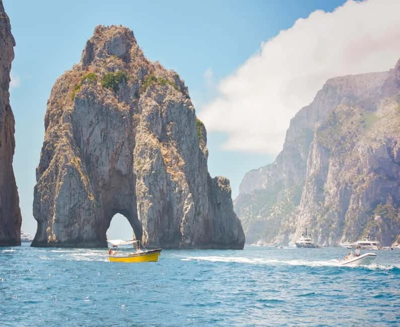Capri: Scenic Boat Tour with Swimming, Limoncello & Snack - Key Points