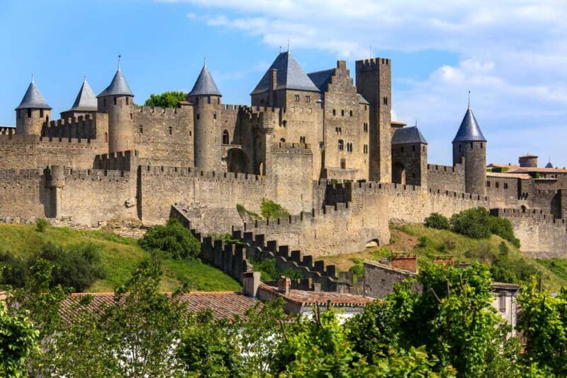 Carcassonne: Express Walk with a Local in 60 minutes - A Quick but Rich Introduction to the Carcassonne Express Walk