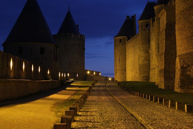 Carcassonne Scavenger Hunt and Highlights Self-Guided Tour - A Closer Look at the Experience