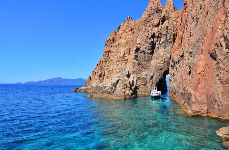 Cargèse: Calanques of Piana on a family boat - In-Depth Look at the Experience