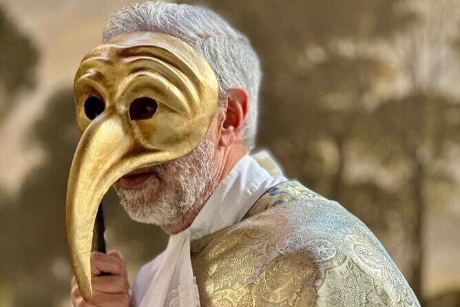 Carnival Dress Experience in Venice - Authenticity and Photo Experience