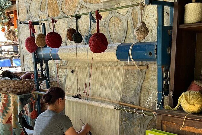 Carpet Weaving Art Lessons & Experience - Who Will Love This Experience?
