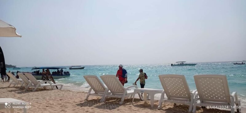 Cartagena: All-Inclusive Rosario Islands Speedboat Tour - Who Should Consider This Tour?