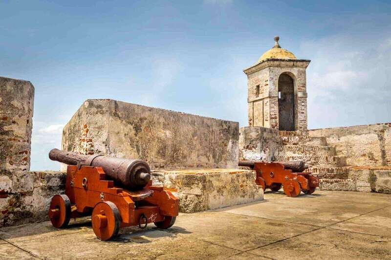 Cartagena: BILINGUAL CITYTOUR + SAN FELIPE CASTLE & Old city - What to Expect in Terms of Experience