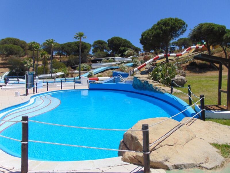 Cartaya: Aquopolis Water Park Entry Ticket - Facilities and Amenities