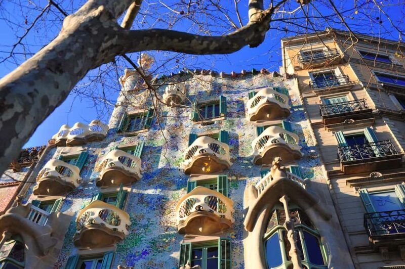Casa Batlló First Access Tour With Sagrada Família Upgrade - A Closer Look at the Experience