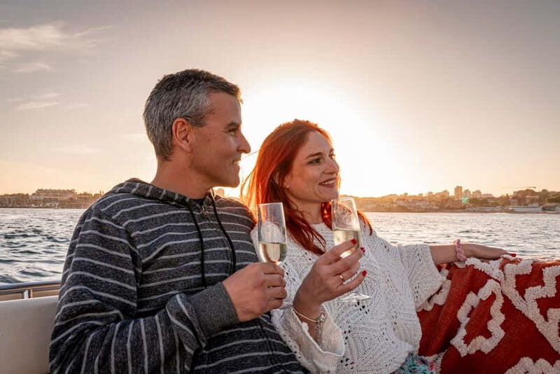 Cascais: Private boat with skipper, fuel, food and drinks - Key Points