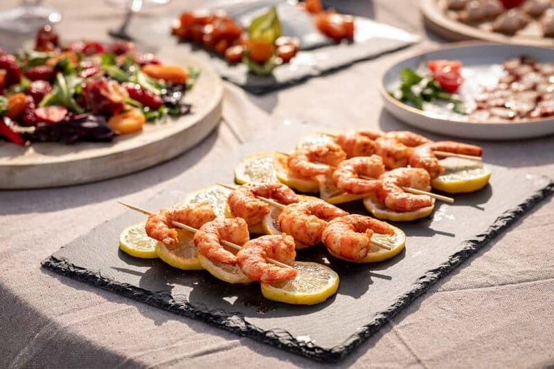 Cascais: Private boat with skipper, fuel, food and drinks - The Sum Up