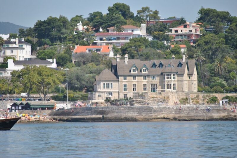 Cascais: Sailing Tour with Drink - FAQ