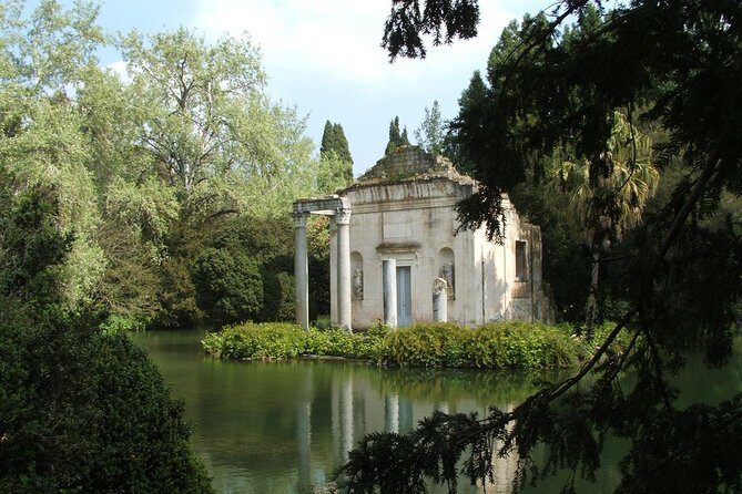 Caserta Royal Palace & Gardens Small Group Tour with Shuttle - Authentic Experiences from Reviewers