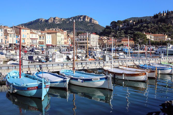 Cassis ancient fishing port, Calanques & spectacular Cap Canaille private tour - An In-Depth Look at the Itinerary