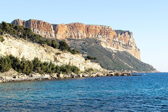 Cassis ancient fishing port, Calanques & spectacular Cap Canaille private tour - Who’s This Tour Best Suited For?