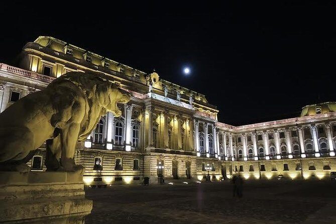 Castle District tour with Matthias Church Ticket & Cake & Coffee - The Coffee & Cake Break: An Authentic Taste of Budapest