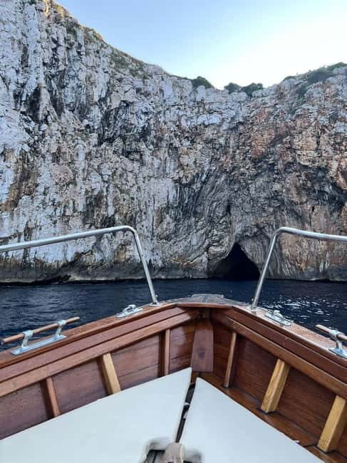 CASTRO-MALEPASSO: 3H CAVES BOAT TOUR WITH APERITIVE - FAQ