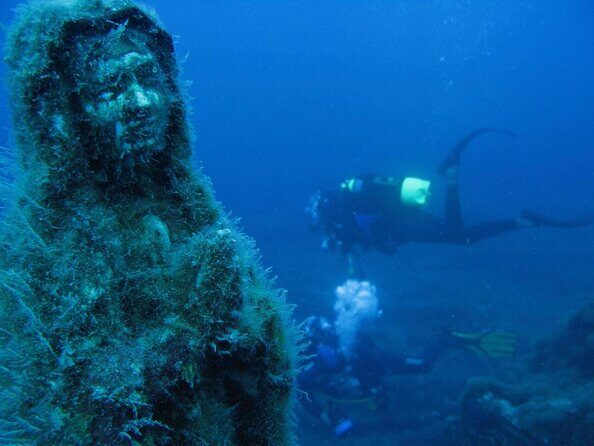 Catamaran Adventure in Cancun - Exploring the Cancun Coast on a Catamaran Adventure