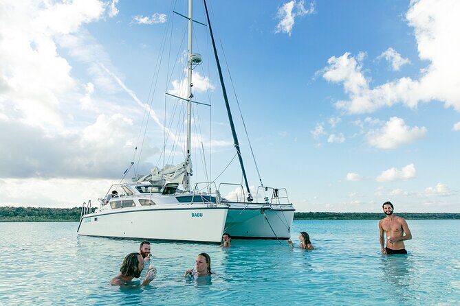 Catamaran Adventure: Sailing and Swimming in the Bacalar Lagoon - The Sum Up