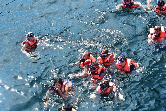 Catamaran Arches, Animas Beach, Quimixed Waterfall and Food Tour - FAQ