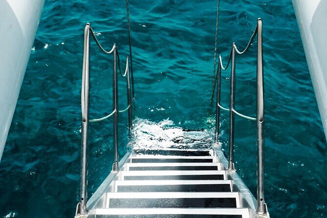 Catamaran Cruise to Papagayo beaches, lunch and water activities - FAQs