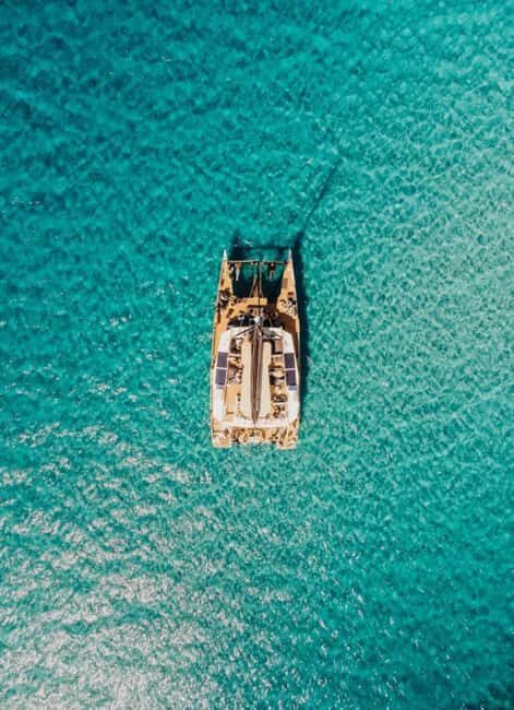 Catamaran day excursion - The Itinerary in Detail