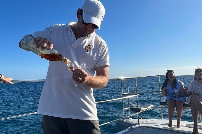 CATAMARAN OCEAN CRUISE TOUR, Food & Drinks included! - The Atmosphere and Overall Experience